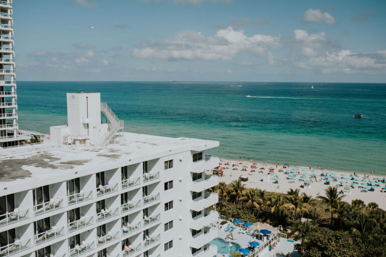 A Brooklyn Style Wedding in MAPS Backlot Miami The Creative's Loft